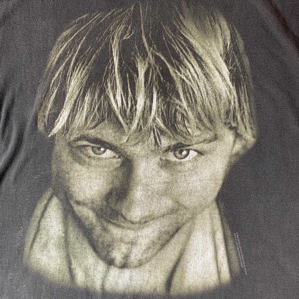 KURT COBAIN「SMILE PORTRAIT」 – Cloakedinblack